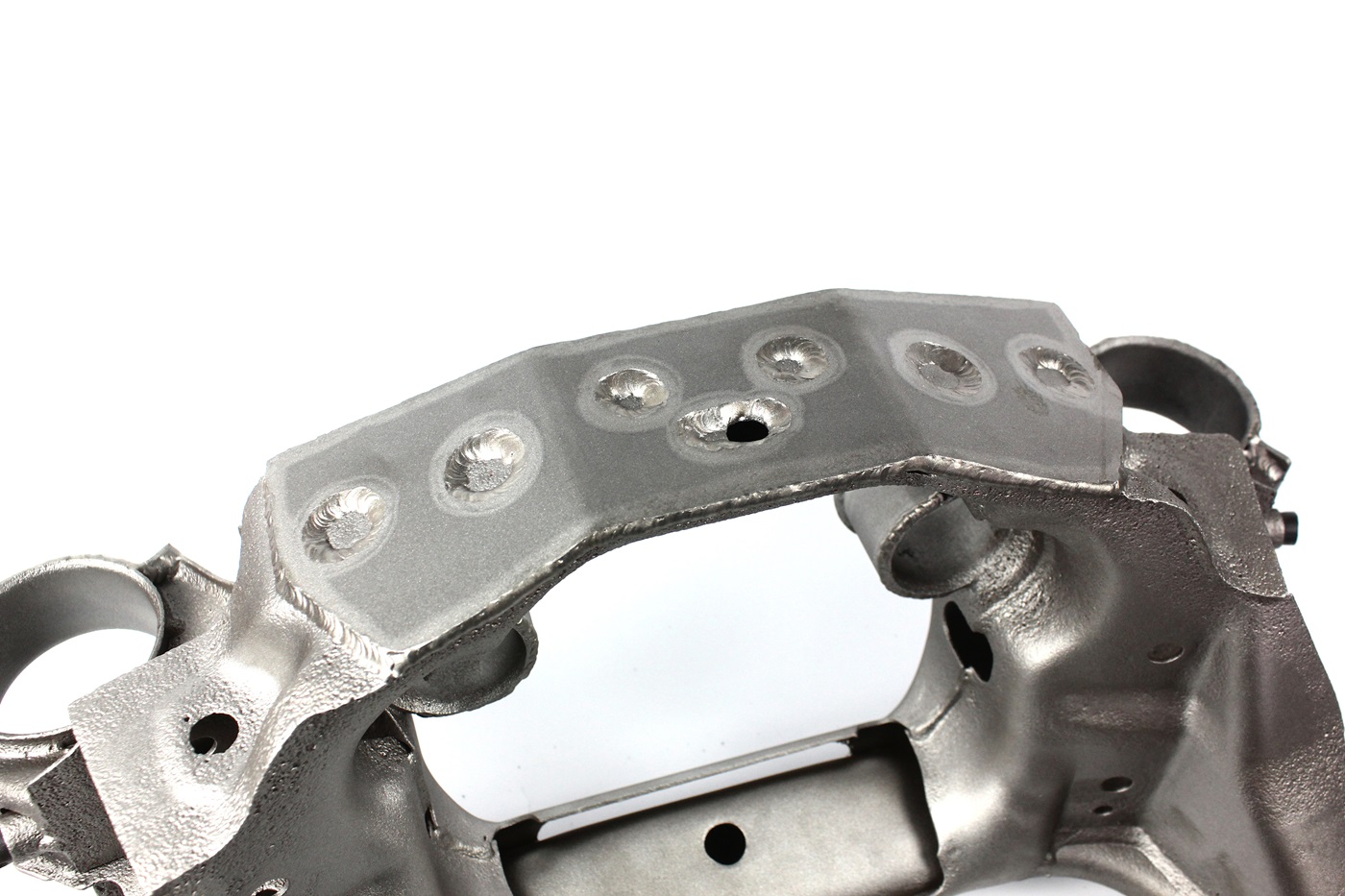 BMW E46 REAR SUBFRAME REINFORCEMENT KIT | Qualitec.dk